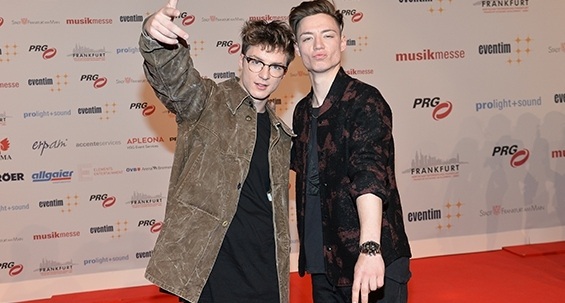 Zu Ehren - Die Lochis - dieLochis | Official Website