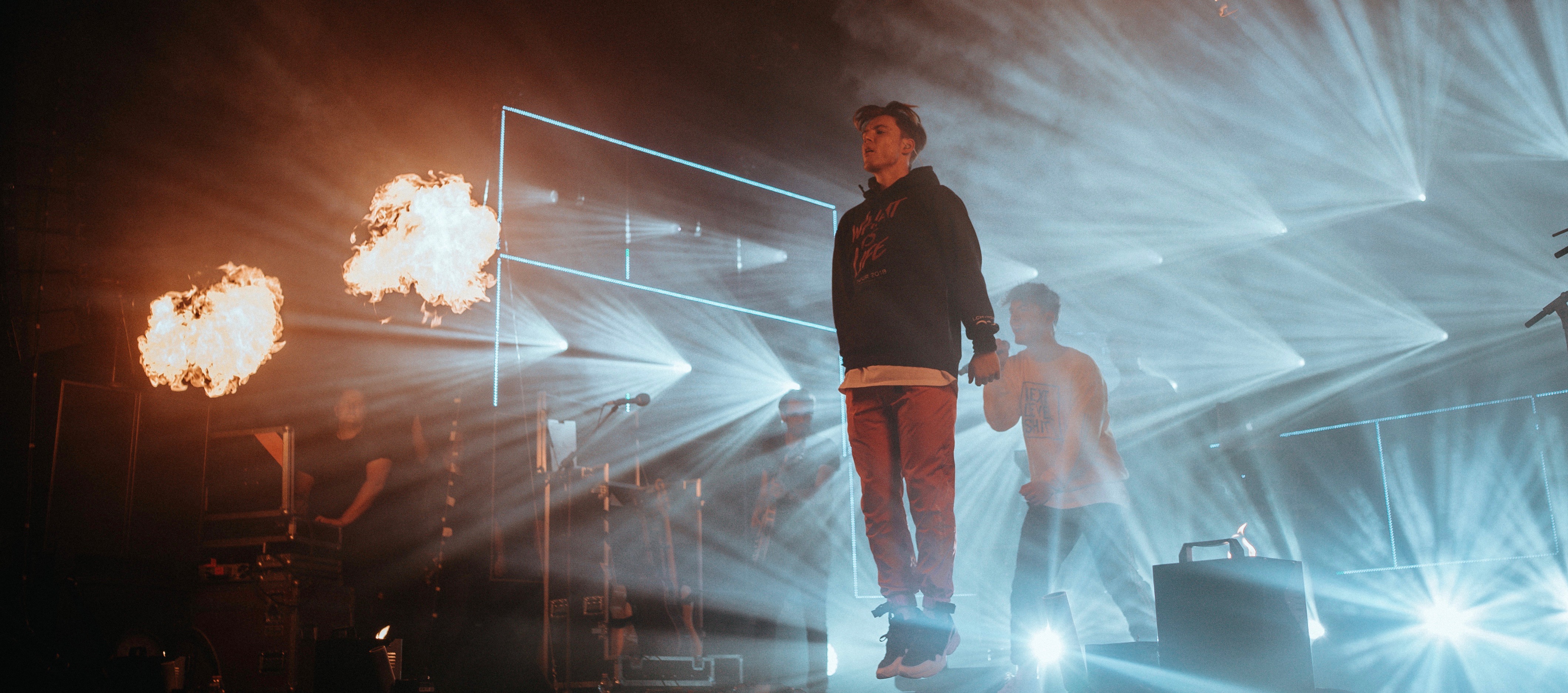 Lochis Update KW 42 – #whatislife Tour: das passiert BACKSTAGE